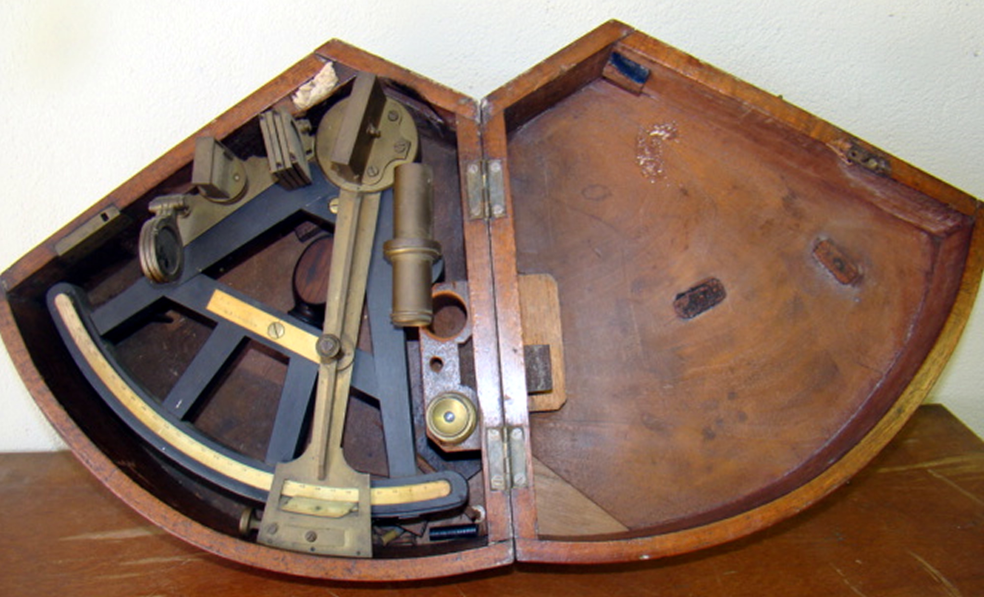 Gamage Antiques - your source for Antiques, Appraisals, Auctions and ...